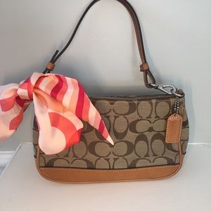 Best 25+ Deals for Coach Purse Scarf Tie | Poshmark